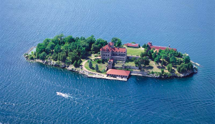 Castle Photos - Singer Castle on Dark Island