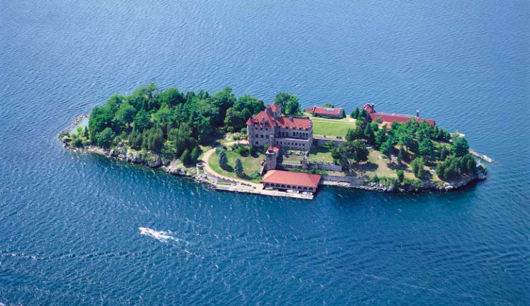 Castle Photos - Singer Castle on Dark Island