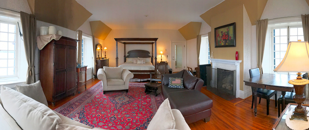 The Royal Suite - Singer Castle on Dark Island